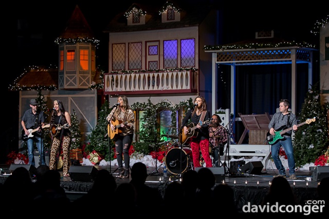 Sweet Tea Trio at Washington State Fair | Puyallup, WA | The Concert ...