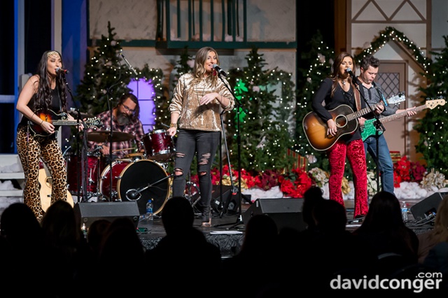 Sweet Tea Trio at Washington State Fair | Puyallup, WA | The Concert ...