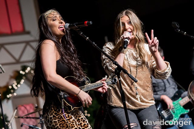 Sweet Tea Trio at Washington State Fair | Puyallup, WA | The Concert ...
